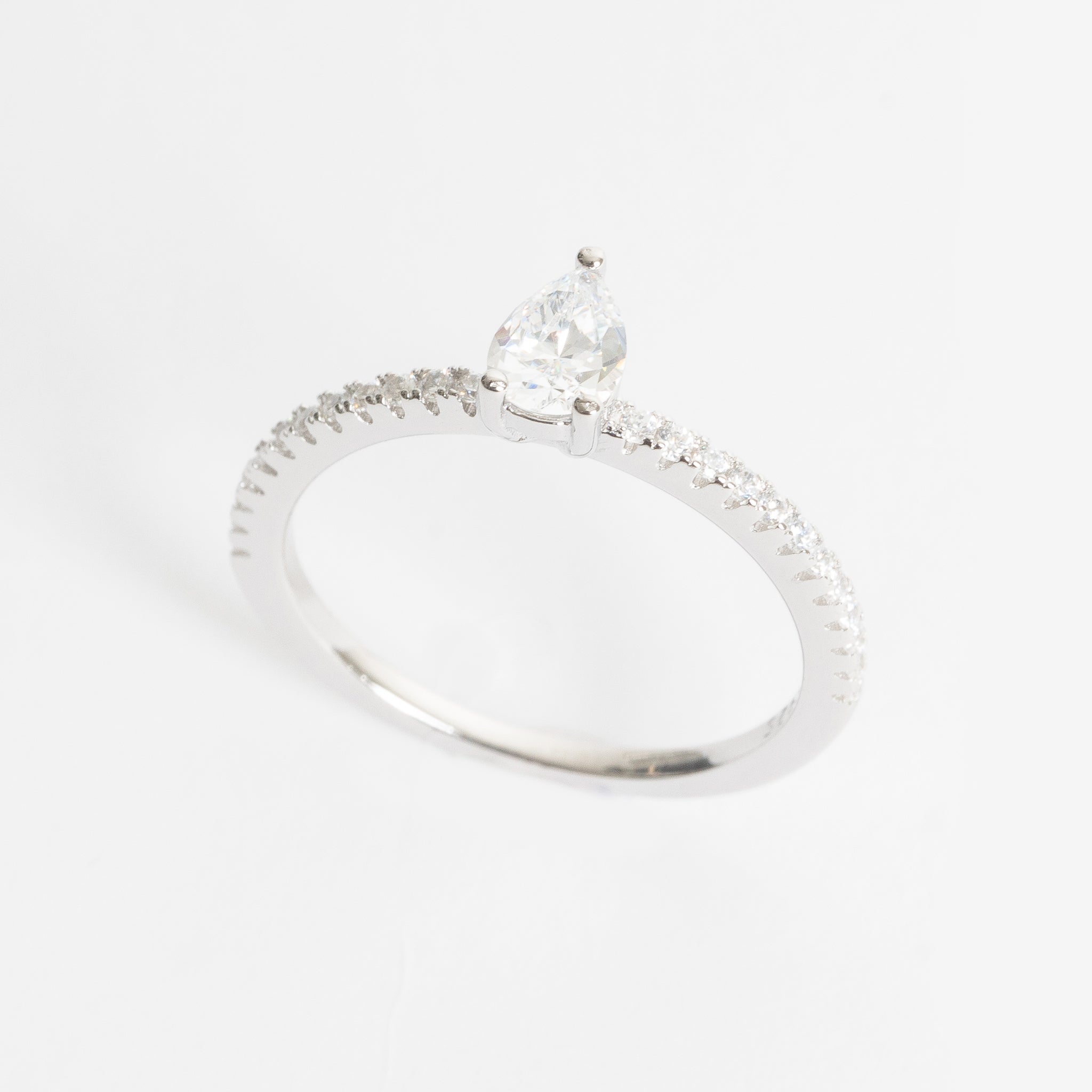 Lenen Drop Ring – LA VETEM